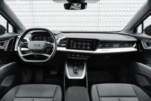 Melns Audi Q4 e-tron 2023 Mārupe, ar dzinēja tilpumu 0.00 L un nobraukumu 98 tūkst. km par 35550 €, foto 7 vietnē AUTOMOTO.COM.LV
