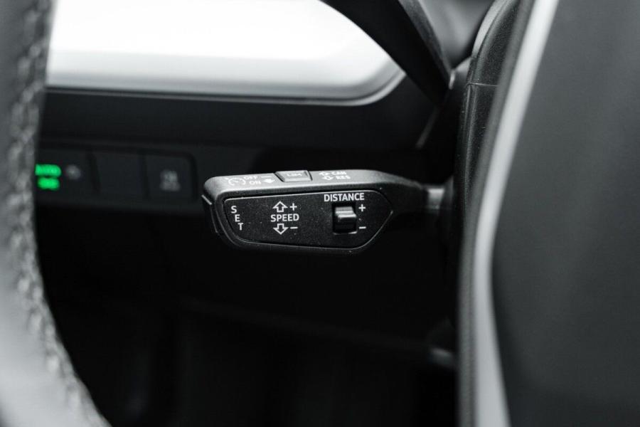Melns Audi Q4 e-tron 2023 Mārupe, ar dzinēja tilpumu 0.00 L un nobraukumu 98 tūkst. km par 35550 €, foto 9 vietnē AUTOMOTO.COM.LV