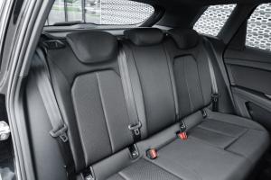 Melns Audi Q4 e-tron 2023 Mārupe, ar dzinēja tilpumu 0.00 L un nobraukumu 98 tūkst. km par 35550 €, foto 24 vietnē AUTOMOTO.COM.LV
