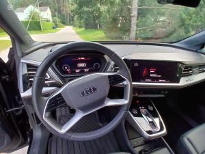 Черный Ауди Q4 e-tron 2023 в Пренай, объемом двигателя 0.00 л и пробегом 13 тыс. км за 30700 €, фото 22 на AUTOMOTO.COM.LV