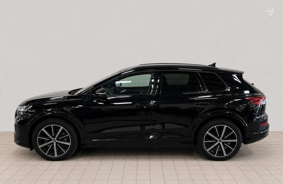 Black Audi Q4 e-tron 2023 in Kaunas, with an engine capacity of 0.00 L and mileage of 72 thousand km for 36600 €, photo 3 on AUTOMOTO.COM.LV