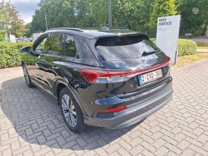 Черный Ауди Q4 e-tron 2023 в Вильнюс, объемом двигателя 0.00 л и пробегом 155 тыс. км за 24888 €, фото 6 на AUTOMOTO.COM.LV