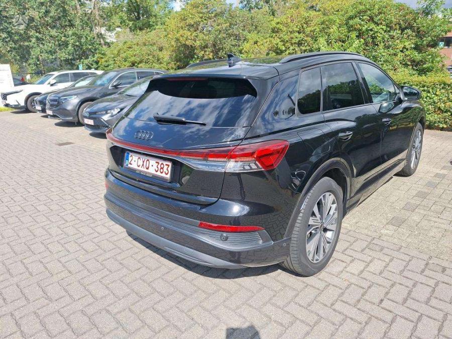 Черный Ауди Q4 e-tron 2023 в Вильнюс, объемом двигателя 0.00 л и пробегом 155 тыс. км за 24888 €, фото 7 на AUTOMOTO.COM.LV