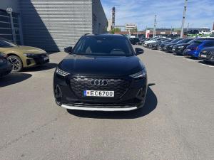 Melns Audi Q4 e-tron 2023 Kauņa, ar dzinēja tilpumu 2.50 L un nobraukumu 59 tūkst. km par 30500 €, foto 3 vietnē AUTOMOTO.COM.LV