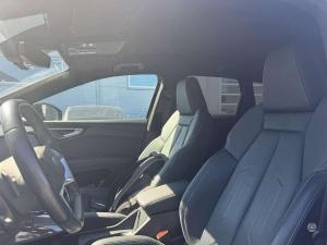 Melns Audi Q4 e-tron 2023 Kauņa, ar dzinēja tilpumu 2.50 L un nobraukumu 59 tūkst. km par 30500 €, foto 10 vietnē AUTOMOTO.COM.LV
