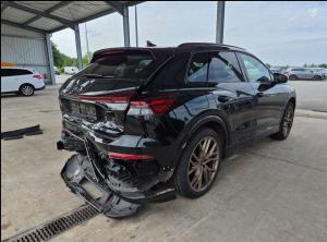 Black Audi Q4 e-tron 2024 in Klaipeda, with an engine capacity of 0.00 L and mileage of 48 thousand km for 11200 €, photo 5 on AUTOMOTO.COM.LV
