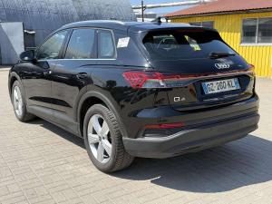 Melns Audi Q4 e-tron 2024 Kauņa, ar dzinēja tilpumu 0.00 L un nobraukumu 34 tūkst. km par 16900 €, foto 6 vietnē AUTOMOTO.COM.LV