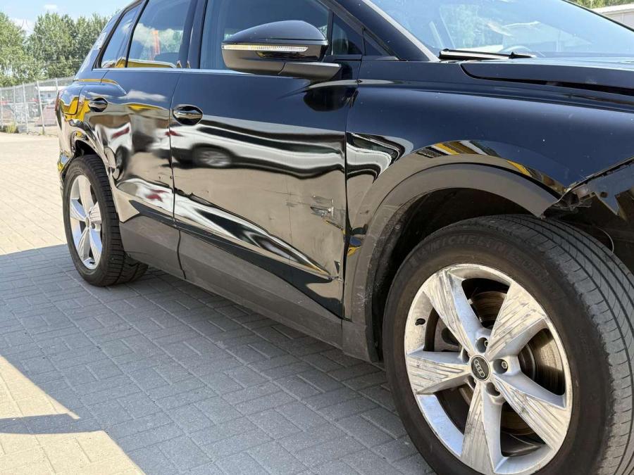 Melns Audi Q4 e-tron 2024 Kauņa, ar dzinēja tilpumu 0.00 L un nobraukumu 34 tūkst. km par 16900 €, foto 11 vietnē AUTOMOTO.COM.LV