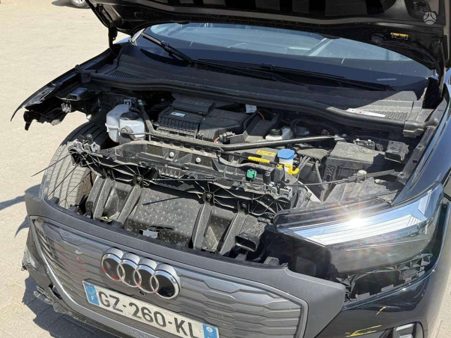 Melns Audi Q4 e-tron 2024 Kauņa, ar dzinēja tilpumu 0.00 L un nobraukumu 34 tūkst. km par 16900 €, foto 14 vietnē AUTOMOTO.COM.LV