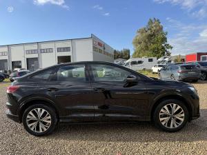 Melns Audi Q4 e-tron 2024 Viļņa, ar dzinēja tilpumu 0.00 L un nobraukumu 68 tūkst. km par 32700 €, foto 9 vietnē AUTOMOTO.COM.LV