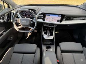 Melns Audi Q4 e-tron 2024 Viļņa, ar dzinēja tilpumu 0.00 L un nobraukumu 68 tūkst. km par 32700 €, foto 21 vietnē AUTOMOTO.COM.LV