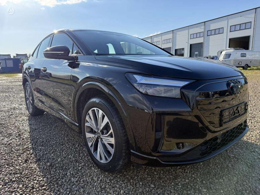 Melns Audi Q4 e-tron 2024 Viļņa, ar dzinēja tilpumu 0.00 L un nobraukumu 68 tūkst. km par 32700 €, foto 38 vietnē AUTOMOTO.COM.LV