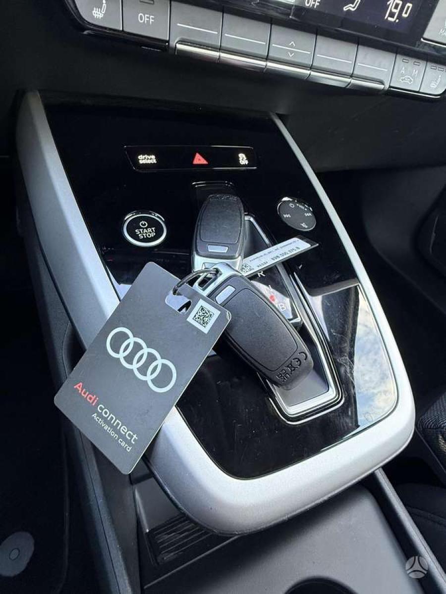 Melns Audi Q4 e-tron 2024 Viļņa, ar dzinēja tilpumu 0.00 L un nobraukumu 68 tūkst. km par 32700 €, foto 43 vietnē AUTOMOTO.COM.LV