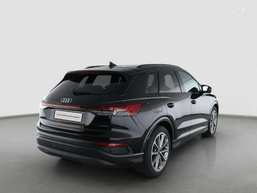 Melns Audi Q4 e-tron 2025 Viļņa, ar dzinēja tilpumu 0.00 L un nobraukumu 6 tūkst. km par 49900 €, foto 7 vietnē AUTOMOTO.COM.LV