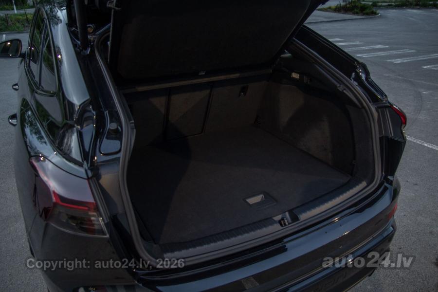 Black Audi Q4 e-tron 2022 in Tallinn, with an engine capacity of 0.00 L and mileage of 82 thousand km for 34500 €, photo 11 on AUTOMOTO.COM.LV
