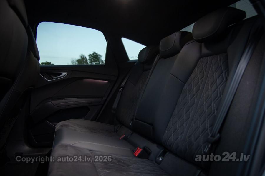 Black Audi Q4 e-tron 2022 in Tallinn, with an engine capacity of 0.00 L and mileage of 82 thousand km for 34500 €, photo 14 on AUTOMOTO.COM.LV