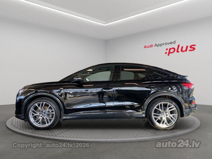 Black Audi Q4 e-tron 2023 in Tallinn, with an engine capacity of 0.00 L and mileage of 31 thousand km for 39900 €, photo 4 on AUTOMOTO.COM.LV