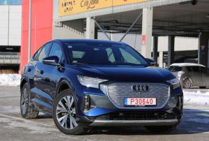 Zils Audi Q4 e-tron 2021 Viļņa, ar dzinēja tilpumu 0.00 L un nobraukumu 106 tūkst. km par 25900 €, foto 15 vietnē AUTOMOTO.COM.LV