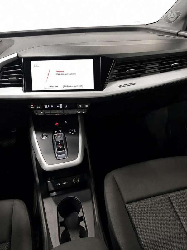 Blue Audi Q4 e-tron 2021 in Kaunas, with an engine capacity of 0.00 L and mileage of 72 thousand km for 23800 €, photo 10 on AUTOMOTO.COM.LV