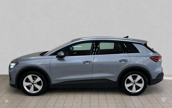 Blue Audi Q4 e-tron 2021 in Kaunas, with an engine capacity of 0.00 L and mileage of 72 thousand km for 23800 €, photo 3 on AUTOMOTO.COM.LV