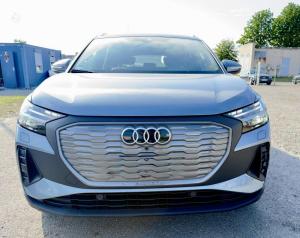 Blue Audi Q4 e-tron 2022 in Siauliai, with an engine capacity of 0.00 L and mileage of 70 thousand km for 24650 €, photo 4 on AUTOMOTO.COM.LV