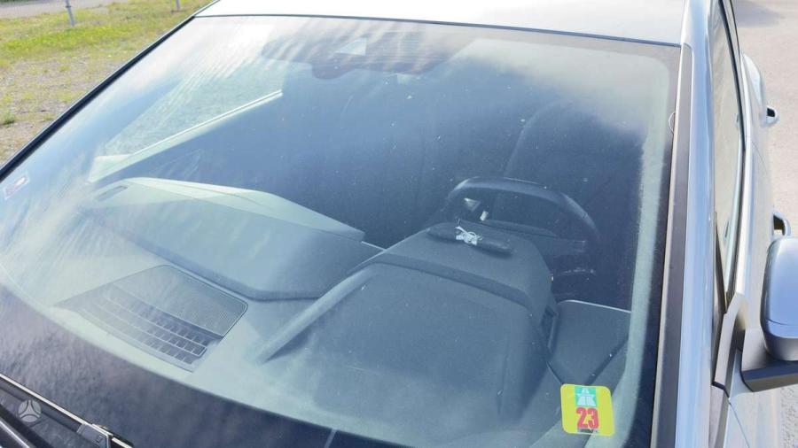 Blue Audi Q4 e-tron 2022 in Siauliai, with an engine capacity of 0.00 L and mileage of 70 thousand km for 24650 €, photo 19 on AUTOMOTO.COM.LV