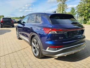 Синий Ауди Q4 e-tron 2022 в Шяуляй, объемом двигателя 0.00 л и пробегом 138 тыс. км за 28990 €, фото 8 на AUTOMOTO.COM.LV