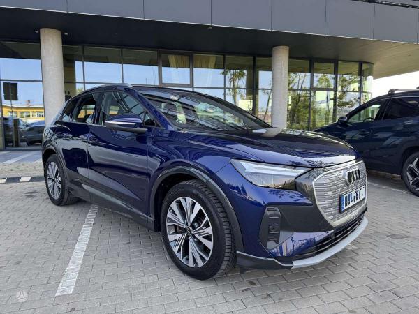 Zils Audi Q4 e-tron 2024 Kauņa, ar dzinēja tilpumu 0.00 L un nobraukumu 42 tūkst. km par 32300 €, foto 2 vietnē AUTOMOTO.COM.LV