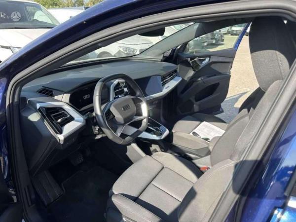 Blue Audi Q4 e-tron 2024 in Panevezys, with an engine capacity of 0.00 L and mileage of 23 thousand km for 37900 €, photo 5 on AUTOMOTO.COM.LV