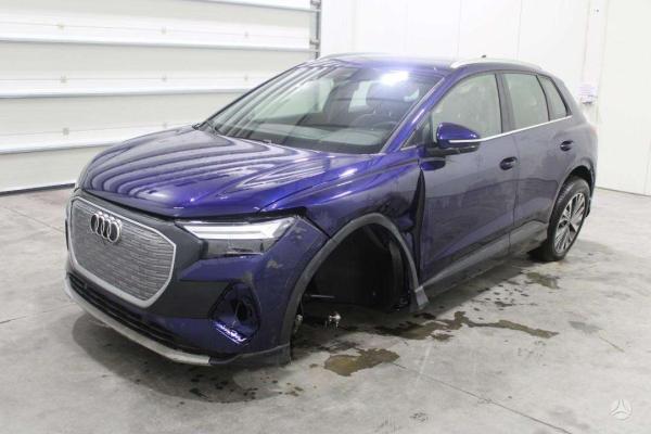 Zils Audi Q4 e-tron 2025 Kuršėnai, ar dzinēja tilpumu 0.00 L un nobraukumu 9 tūkst. km par 30492 €, foto 2 vietnē AUTOMOTO.COM.LV
