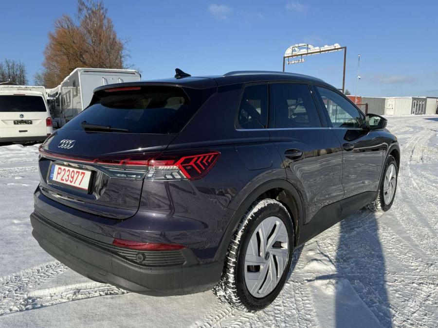 Zils Audi Q4 e-tron 2025 Viļņa, ar dzinēja tilpumu 0.00 L un nobraukumu 9 tūkst. km par 33990 €, foto 3 vietnē AUTOMOTO.COM.LV