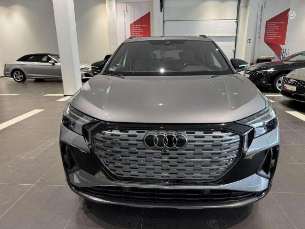 Pelēks Audi Q4 e-tron 2022 Viļņa, ar dzinēja tilpumu 0.00 L un nobraukumu 98 tūkst. km par 30989 €, foto 8 vietnē AUTOMOTO.COM.LV