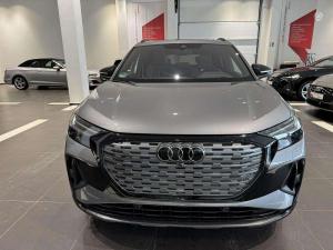 Grey Audi Q4 e-tron 2022 in Vilnius, with an engine capacity of 0.00 L and mileage of 98 thousand km for 30989 €, photo 8 on AUTOMOTO.COM.LV