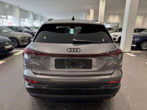 Grey Audi Q4 e-tron 2022 in Vilnius, with an engine capacity of 0.00 L and mileage of 98 thousand km for 30989 €, photo 9 on AUTOMOTO.COM.LV