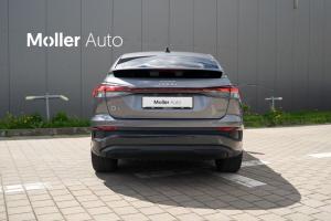 Pelēks Audi Q4 e-tron 2022 Viļņa, ar dzinēja tilpumu 0.00 L un nobraukumu 99 tūkst. km par 32300 €, foto 8 vietnē AUTOMOTO.COM.LV