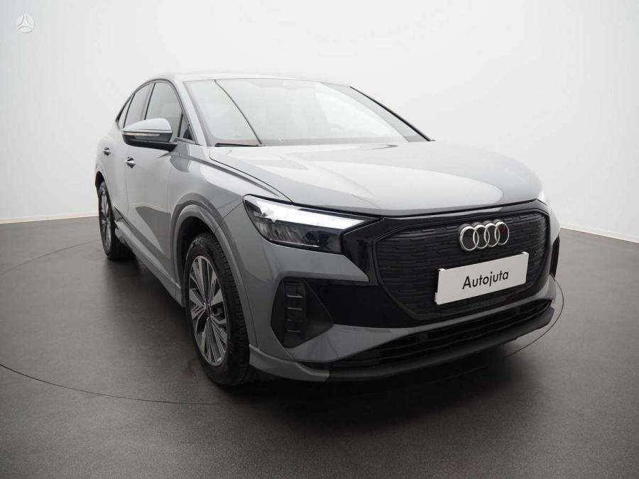 Pelēks Audi Q4 e-tron 2022 Viļņa, ar dzinēja tilpumu 0.00 L un nobraukumu 58 tūkst. km par 29000 €, foto 4 vietnē AUTOMOTO.COM.LV