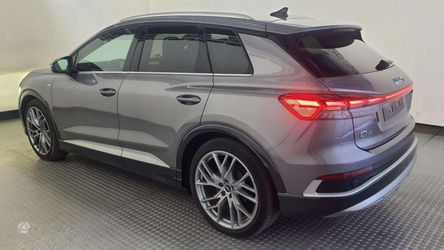 Grey Audi Q4 e-tron 2022 in Vilnius, with an engine capacity of 0.00 L and mileage of 73 thousand km for 36111 €, photo 15 on AUTOMOTO.COM.LV
