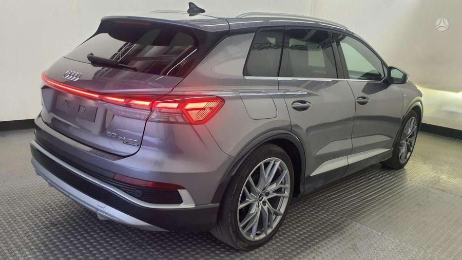 Grey Audi Q4 e-tron 2022 in Vilnius, with an engine capacity of 0.00 L and mileage of 73 thousand km for 36111 €, photo 16 on AUTOMOTO.COM.LV