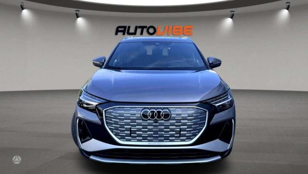 Серый Ауди Q4 e-tron 2022 в Вильнюс, объемом двигателя 0.00 л и пробегом 73 тыс. км за 36222 €, фото 3 на AUTOMOTO.COM.LV