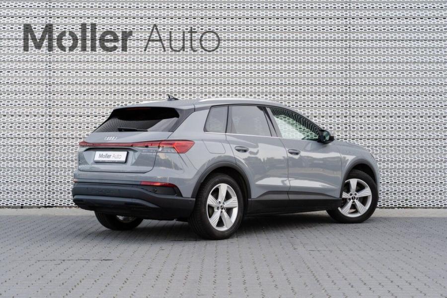 Grey Audi Q4 e-tron 2022 in Marupe, with an engine capacity of 0.00 L and mileage of 43 thousand km for 26900 €, photo 5 on AUTOMOTO.COM.LV
