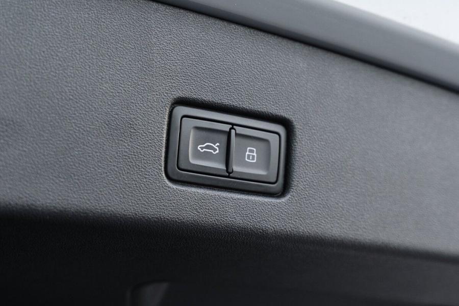 Grey Audi Q4 e-tron 2022 in Marupe, with an engine capacity of 0.00 L and mileage of 43 thousand km for 26900 €, photo 34 on AUTOMOTO.COM.LV