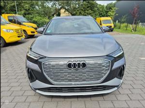 Серый Ауди Q4 e-tron 2023 в Клайпеда, объемом двигателя 0.00 л и пробегом 60 тыс. км за 9800 €, фото 10 на AUTOMOTO.COM.LV