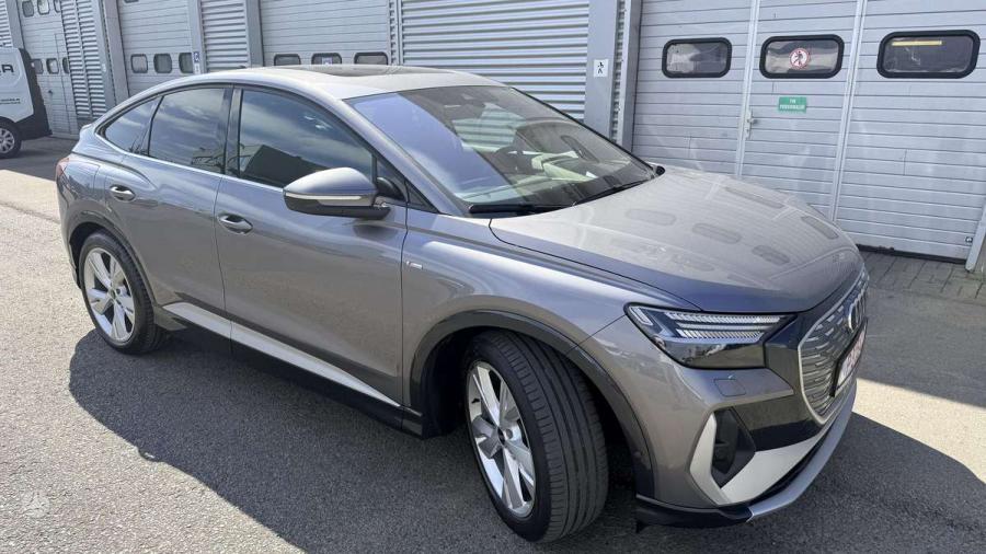 Grey Audi Q4 e-tron 2023 in Vilnius, with an engine capacity of 0.00 L and mileage of 108 thousand km for 34888 €, photo 7 on AUTOMOTO.COM.LV