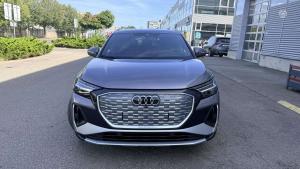 Серый Ауди Q4 e-tron 2023 в Вильнюс, объемом двигателя 0.00 л и пробегом 73 тыс. км за 35888 €, фото 3 на AUTOMOTO.COM.LV