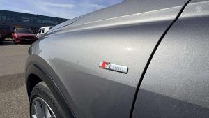 Серый Ауди Q4 e-tron 2023 в Вильнюс, объемом двигателя 0.00 л и пробегом 73 тыс. км за 35888 €, фото 34 на AUTOMOTO.COM.LV