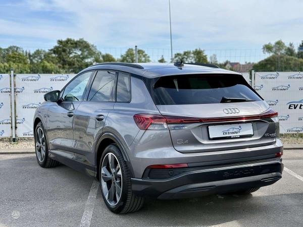 Серый Ауди Q4 e-tron 2023 в Вильнюс, объемом двигателя 0.00 л и пробегом 115 тыс. км за 29400 €, фото 4 на AUTOMOTO.COM.LV