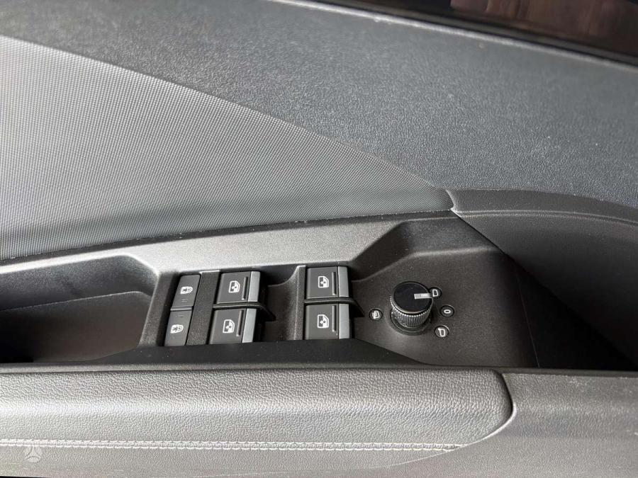 Grey Audi Q4 e-tron 2023 in Vilnius, with an engine capacity of 0.00 L and mileage of 115 thousand km for 29400 €, photo 19 on AUTOMOTO.COM.LV