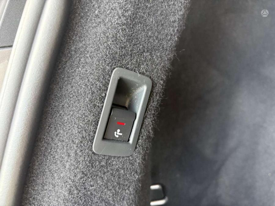 Grey Audi Q4 e-tron 2023 in Vilnius, with an engine capacity of 0.00 L and mileage of 115 thousand km for 29400 €, photo 28 on AUTOMOTO.COM.LV