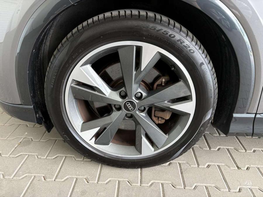 Grey Audi Q4 e-tron 2023 in Vilnius, with an engine capacity of 0.00 L and mileage of 115 thousand km for 29400 €, photo 31 on AUTOMOTO.COM.LV