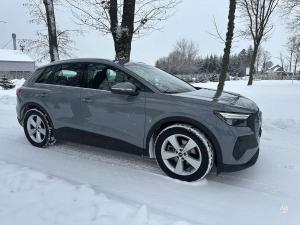 Pelēks Audi Q4 e-tron 2024 Kauņa, ar dzinēja tilpumu 0.00 L un nobraukumu 26 tūkst. km par 31500 €, foto 5 vietnē AUTOMOTO.COM.LV